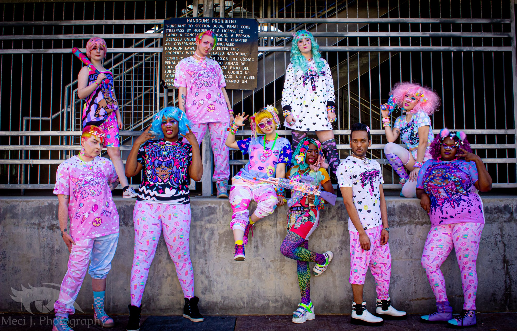 HARD DECORA: BE AGGRESSIVELY CUTE – Hard Decora