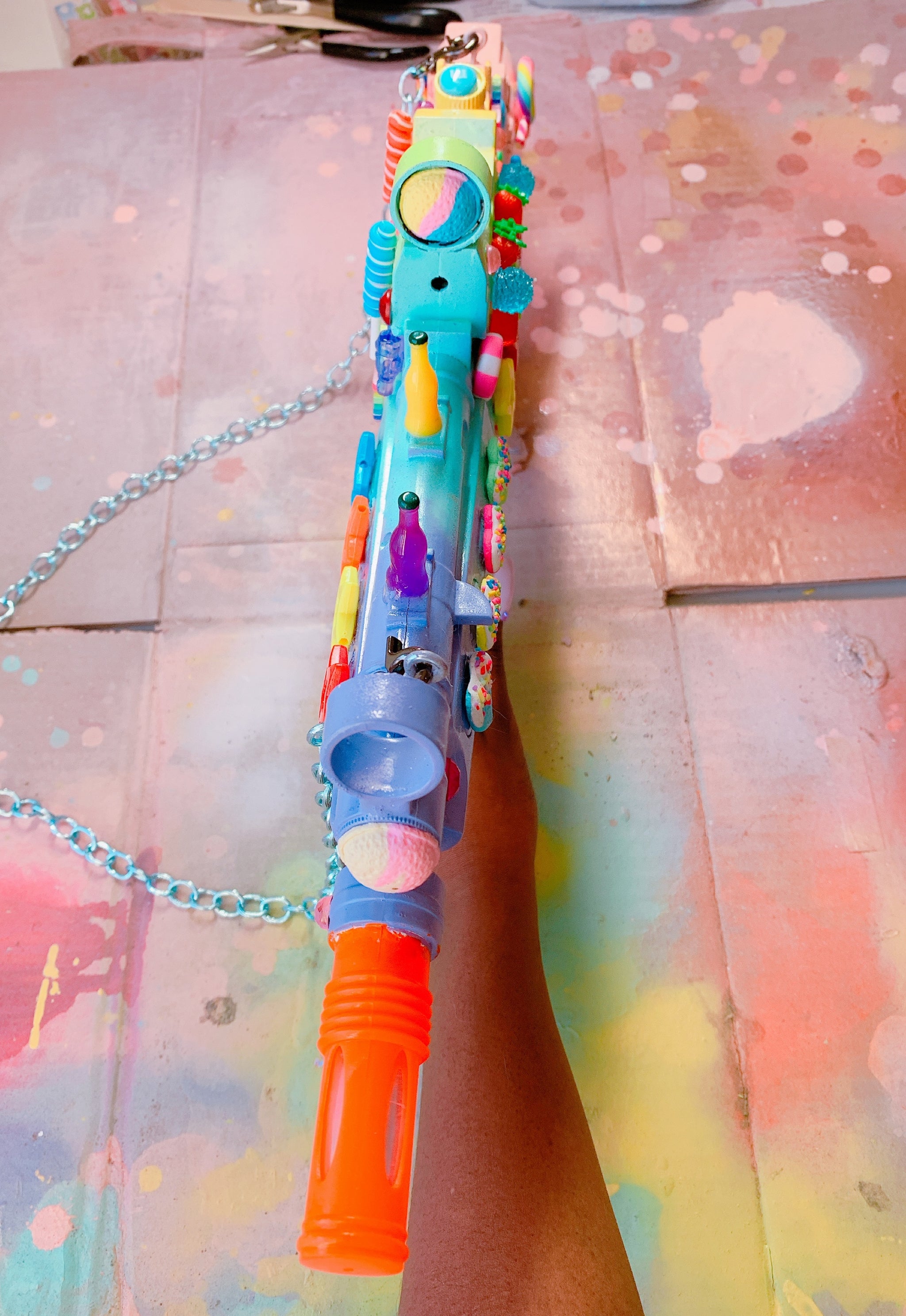 Rainbow Assault Blaster – Hard Decora